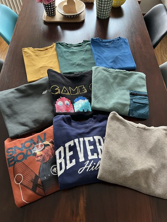 Pullover und T-Shirts Konvolut 134/140 (Gebraucht) in Zollikon für CHF ...
