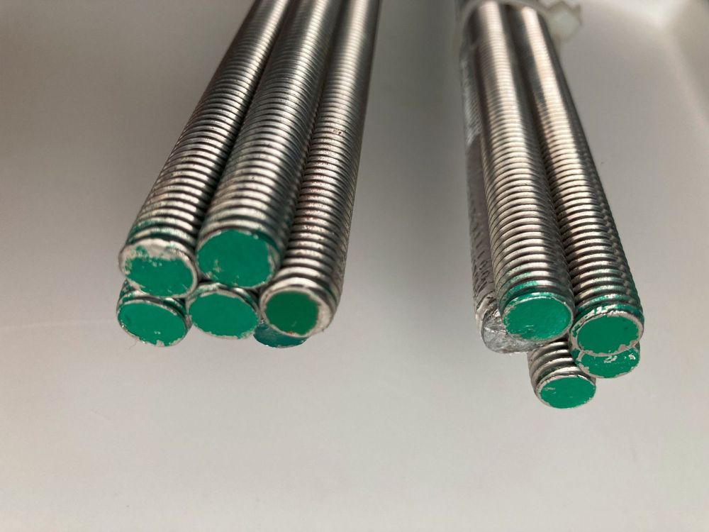 10 Stk. Gewindestangen - inox - M10 x 100 cm + 16 Muttern | Kaufen auf Ricardo