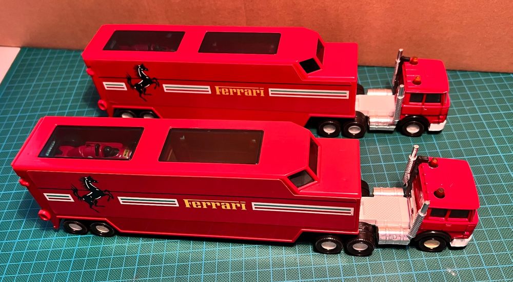 2 x Formel 1 LKW Ferrari Matchbox (Gebraucht) in Buchs SG für CHF 29 ...