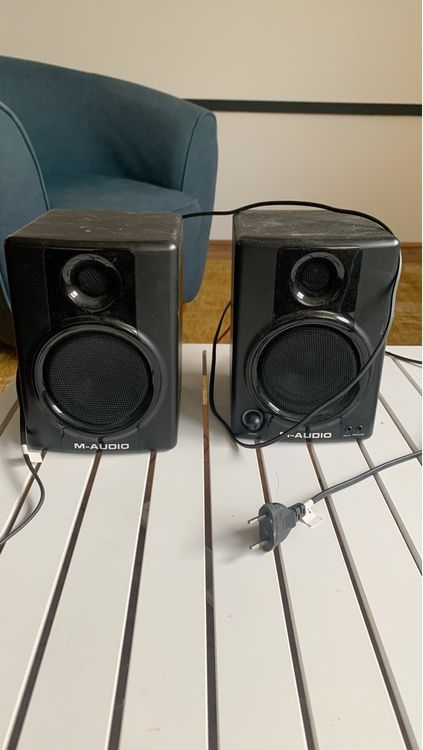 Enceintes M-Audio AV30 (D'occasion) à Marly pour CHF 49 – retrait ...
