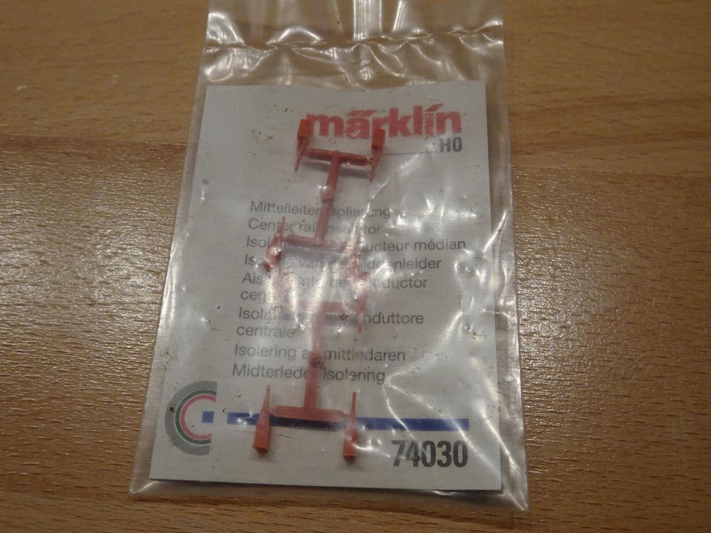 Märklin 74030 Mittelleiter-Isolierung (insgesamt 8 Stück) (Neu (gemäss ...