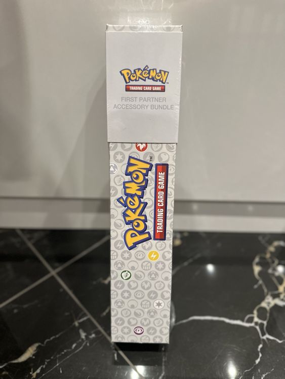 POKÉMON First Partner Accessory Bundle Spielaufbewahrung (Me | Kaufen ...
