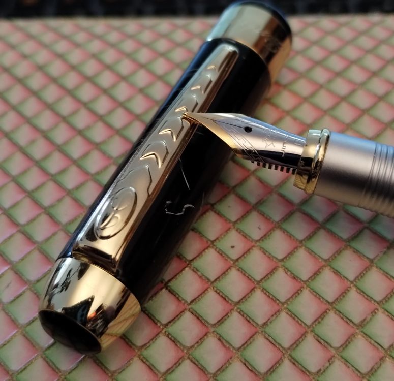 Eleganter Füller Jinhao 2500 Goldfarbig/Schwarz Marmorie (Neu (gemäss ...