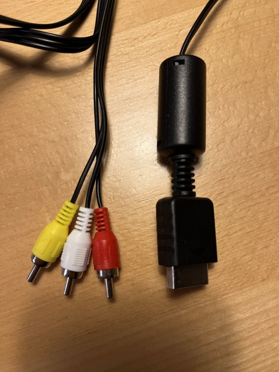 PS2 AV Kabel | Kaufen auf Ricardo