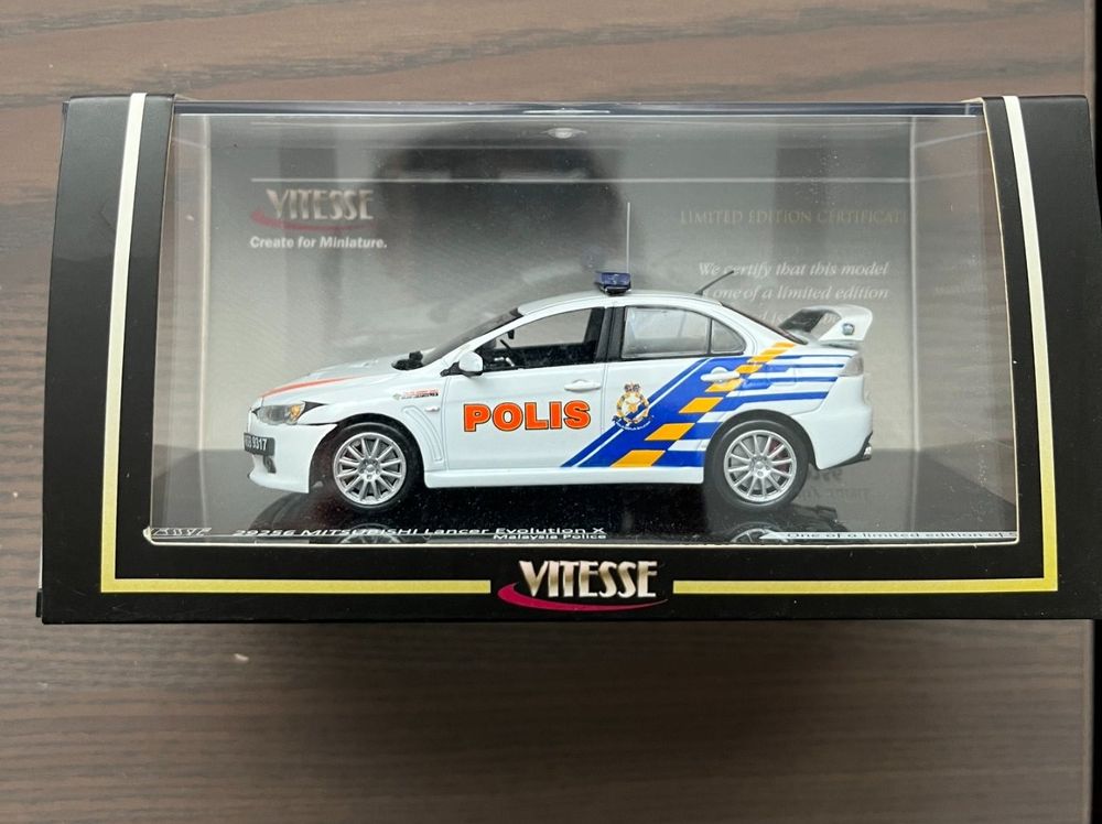 Mitsubishi Lancer Evolution X Malaysia Police (Neu und originalverpackt ...