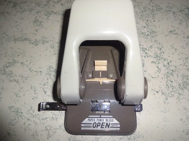 Vintage Locher OPEN Paper Punch No.850, Retro Büro (Gebraucht) in ...