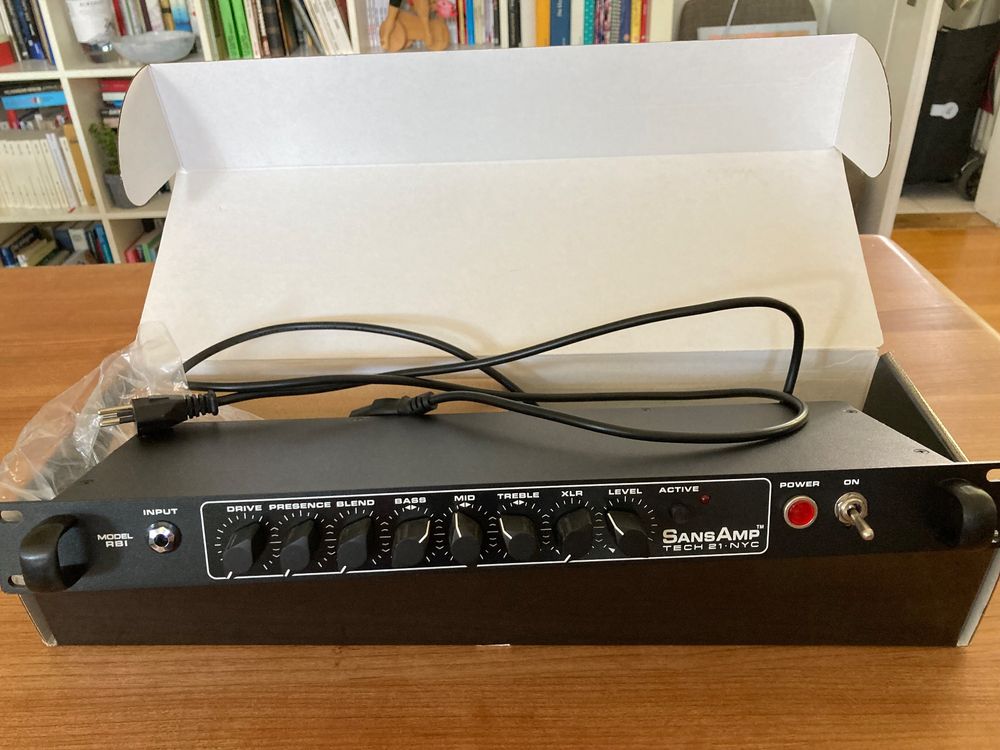 Tech 21 SansAmp RBI Bass Preamp (Gebraucht) in Zürich für CHF 145 – mit ...