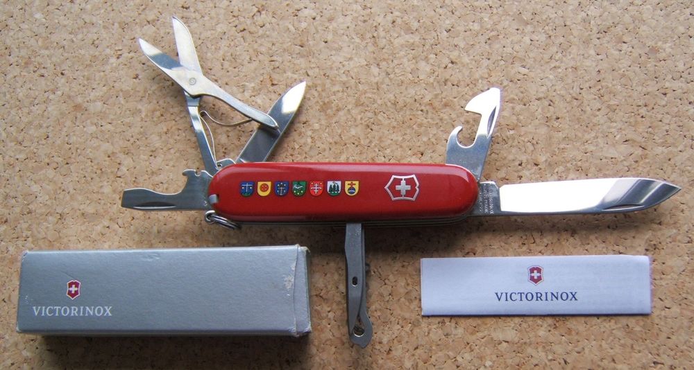 VICTORINOX KORPORATION PFÄFFIKON IN OVP | Kaufen auf Ricardo