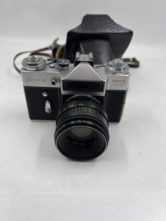 Zenit-E Moshva 80 Kamera mit Helios Objektiv + Tasche | Kaufen auf Ricardo
