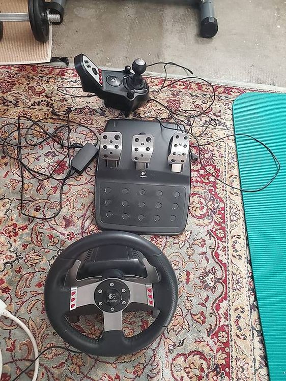 volant logitech g27 à donner (D'occasion) à Lausanne pour CHF 1 ...