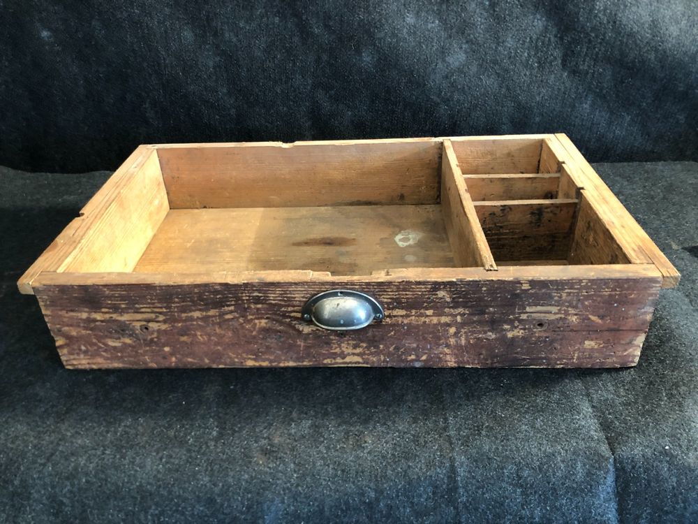 Ancien tiroir en bois massif. | Kaufen auf Ricardo