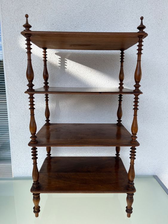 Regal antik, Holz gedrechselt (Gebraucht) in Uster für CHF 14 – nur ...
