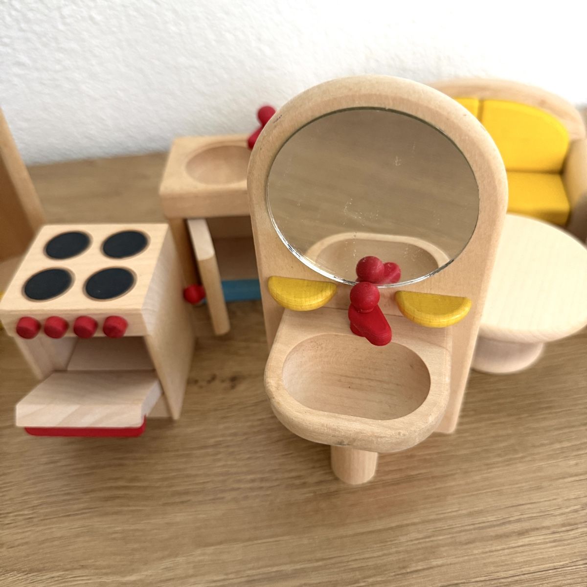 Bodo Hennig – 8-teiliges Holz-Miniaturen-Set Puppenhausmöbe (Neu ...