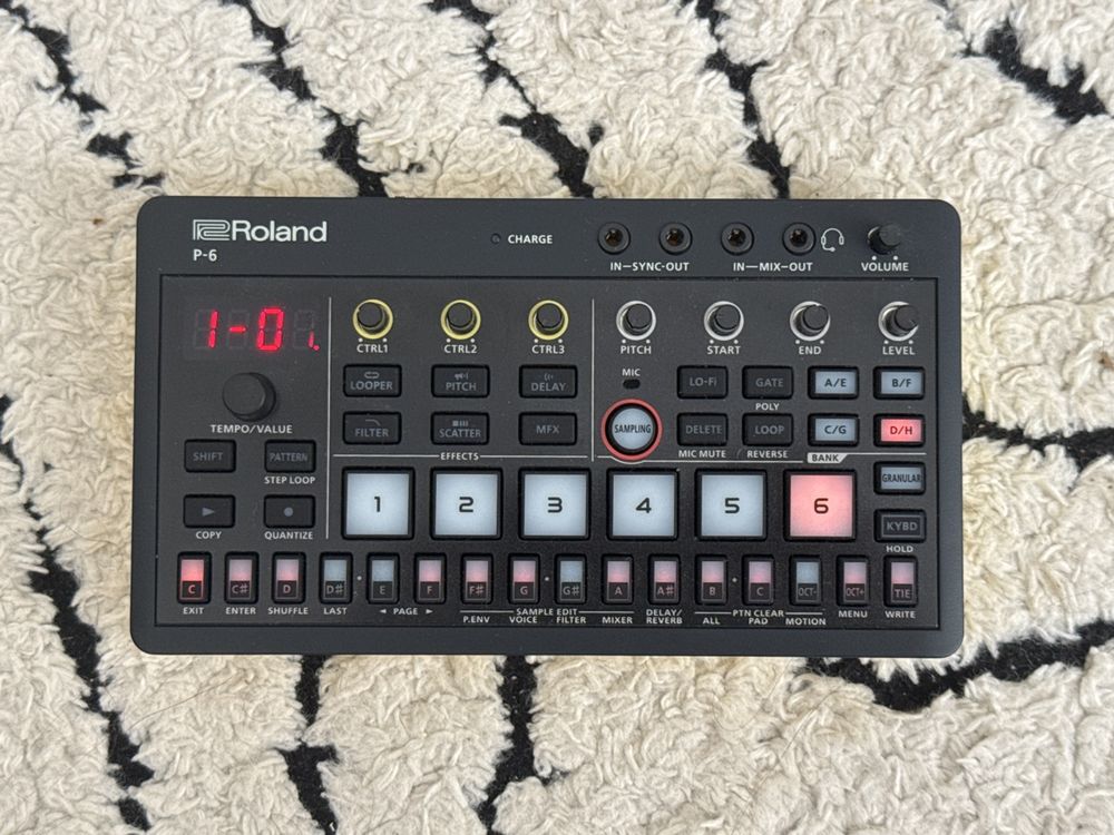Roland P 6 Aira Compact Creative Sampler - für unterwegs | Kaufen auf ...