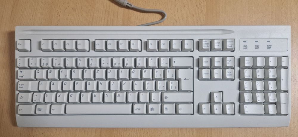 Mitsumi Computer Keyboard . (CH layout) (Neu und originalverpackt) in ...