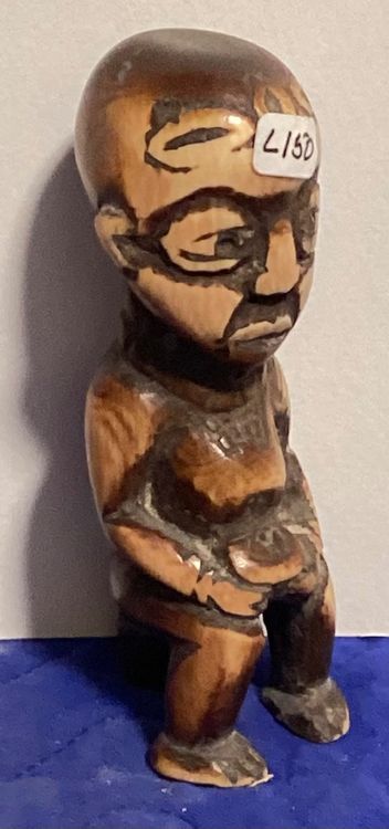 Sehr alte Afrikanische Handgeschnitzte sitzender figur | Kaufen auf Ricardo