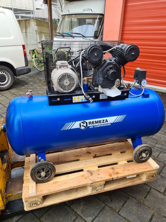 Kompressor 380 Volt 270Liter funktionsfähig | Kaufen auf Ricardo