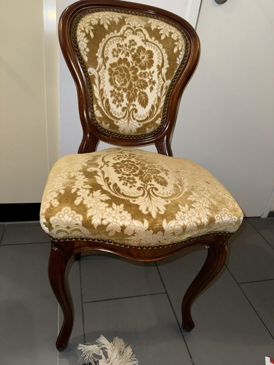 Alte Stuhl gepolstert (Gebraucht) in Obfelden für CHF 14 – nur Abholung auf Ricardo kaufen