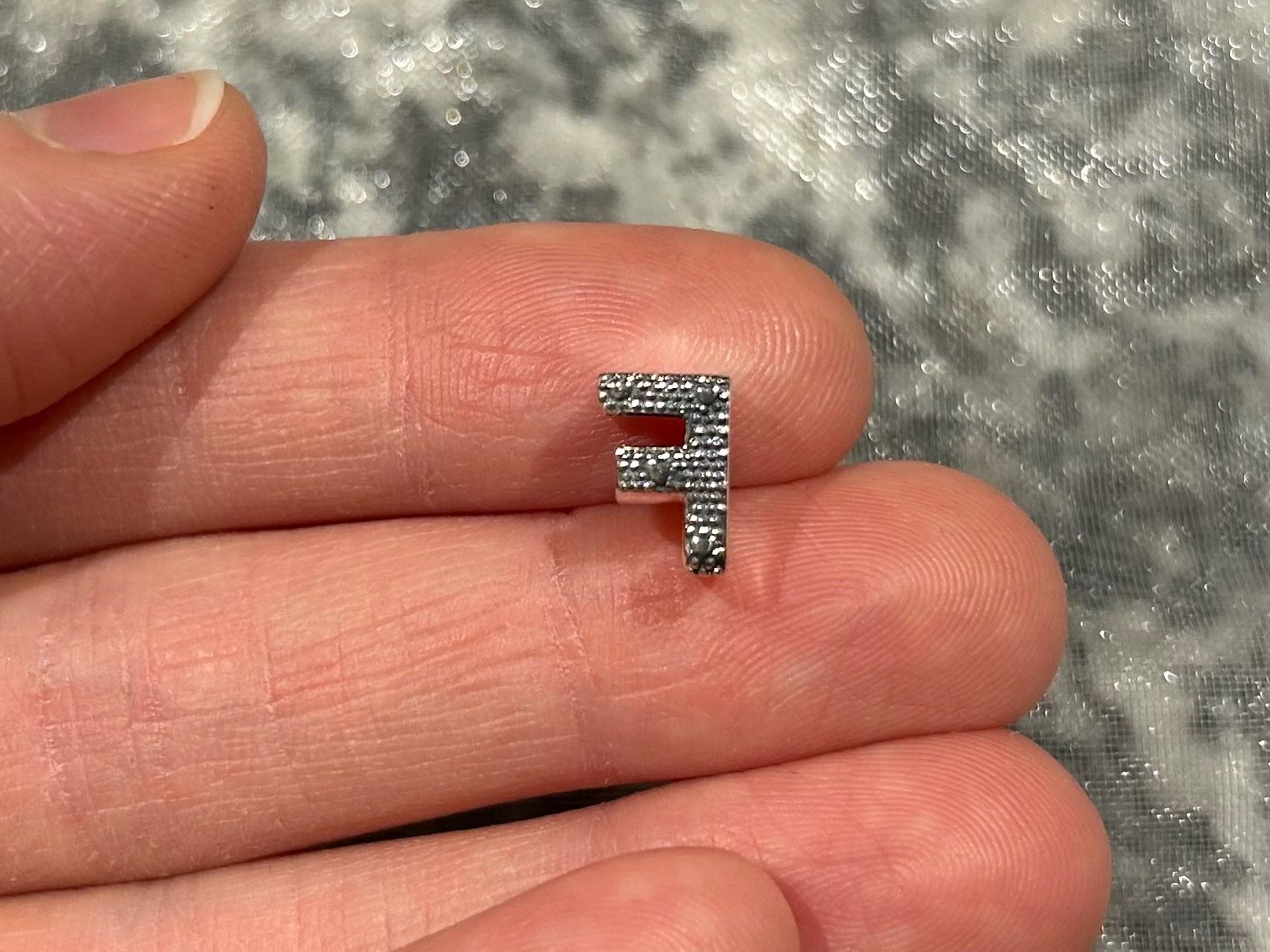 Pandora Charm Buchstabe „F“ 💎 925er Silber, Top Zustand! (Neu (gemäss ...