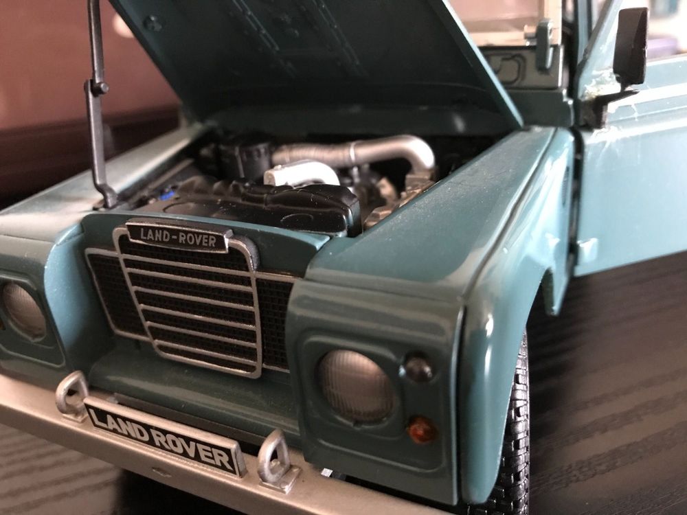 Land Rover. 1:18 | Kaufen auf Ricardo
