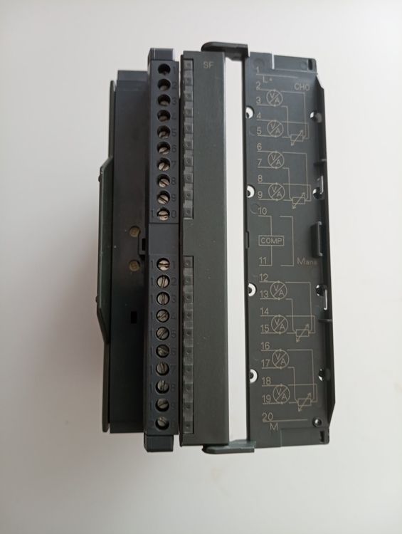 Siemens SIMATIC S7-300 SM331 8AI / 6ES7331-7KF02-0AB0 (Gebraucht) in Ufhusen für CHF 35 – mit ...