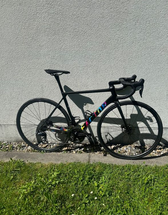 Factor O2 VAM Disc Velo mit Dura Ace Di2 Rennvelo (Gebraucht) in Zürich ...