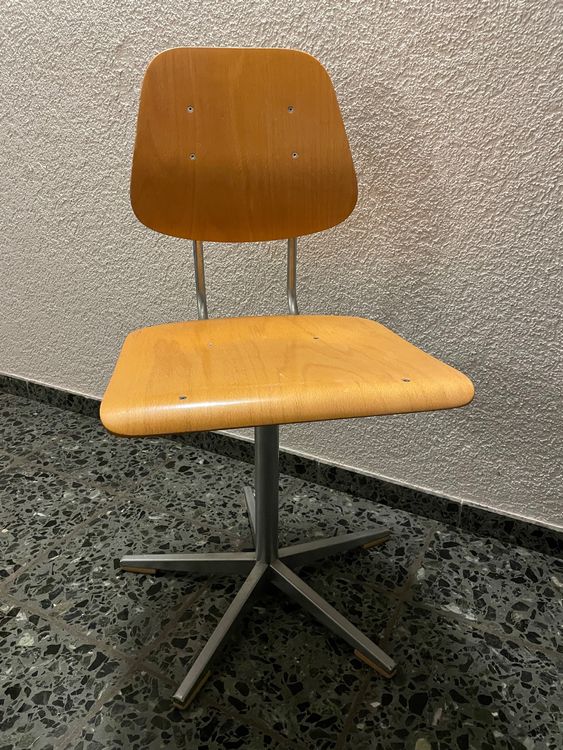 2 Embru Stuhl Klassiker für das Schulzimmer (Gebraucht) in Zürich für ...
