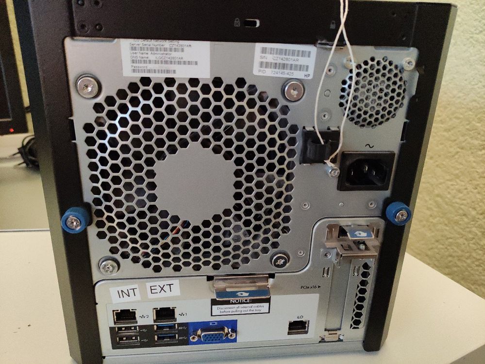 HP ProLiant MicroServer Gen8 - ILO 4 - 2x2 TB - 8 GB RAM (Gebraucht) in ...