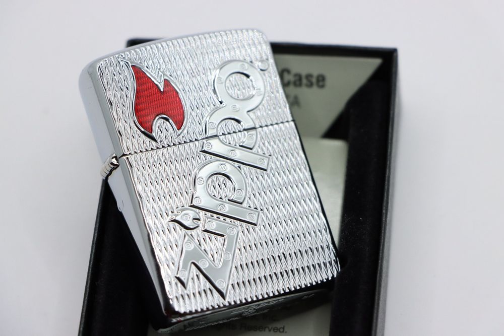 Zippo Bolted Armor Logo | Kaufen auf Ricardo