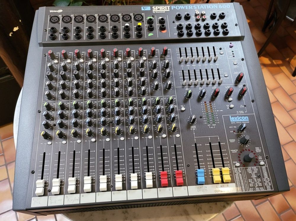 Spirit Powerstation 600 by Soundcraft (Gebraucht) in Ammerzwil BE für ...