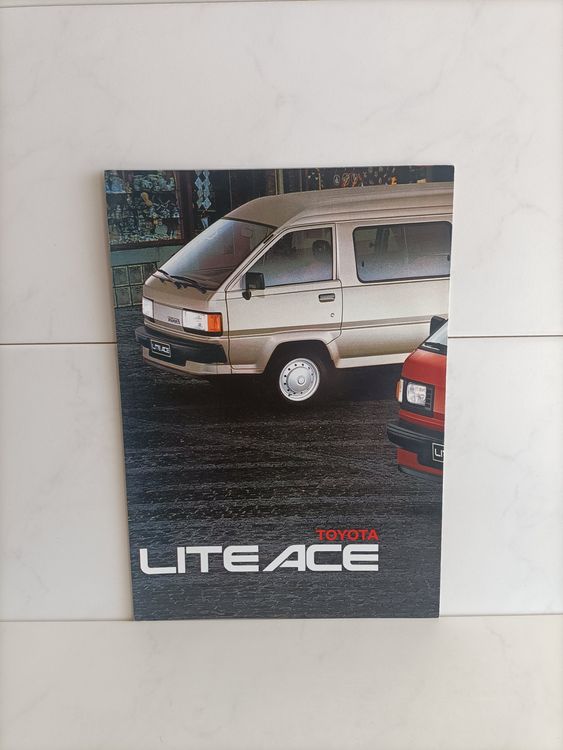 Catalogue Toyota Liteace 1986 (Suisse) (Gebraucht) in crans montana für ...