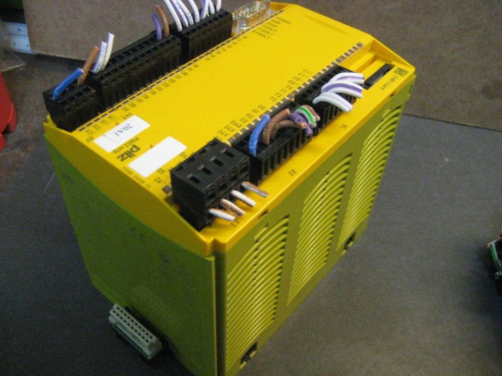 Pilz Elektro Komponenten Elektronik (D'occasion) à ARISDORF pour CHF 10 ...