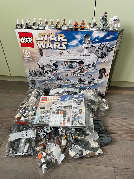 Lego Star Wars 75098 Assault on Hoth UCS (Neu (gemäss Beschreibung)) in ...
