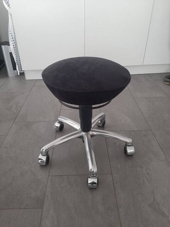 Höhenverstellbarer Büro-Hocker (Gebraucht) in Wiedlisbach für CHF 45 ...