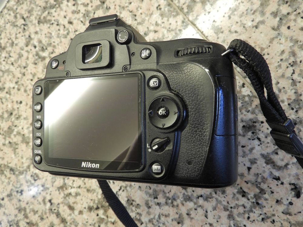 Nikon D90 mit Nikon AF-S 18-105mm f/3.5-5.6g ED VR (Gebraucht) in Winterthur für CHF 189 – mit ...
