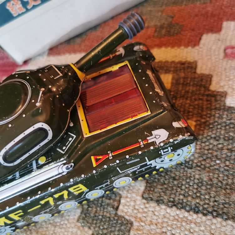 Sparkling Tank MF-779 Friction Ancien Vintage Tin Toys | Kaufen auf Ricardo