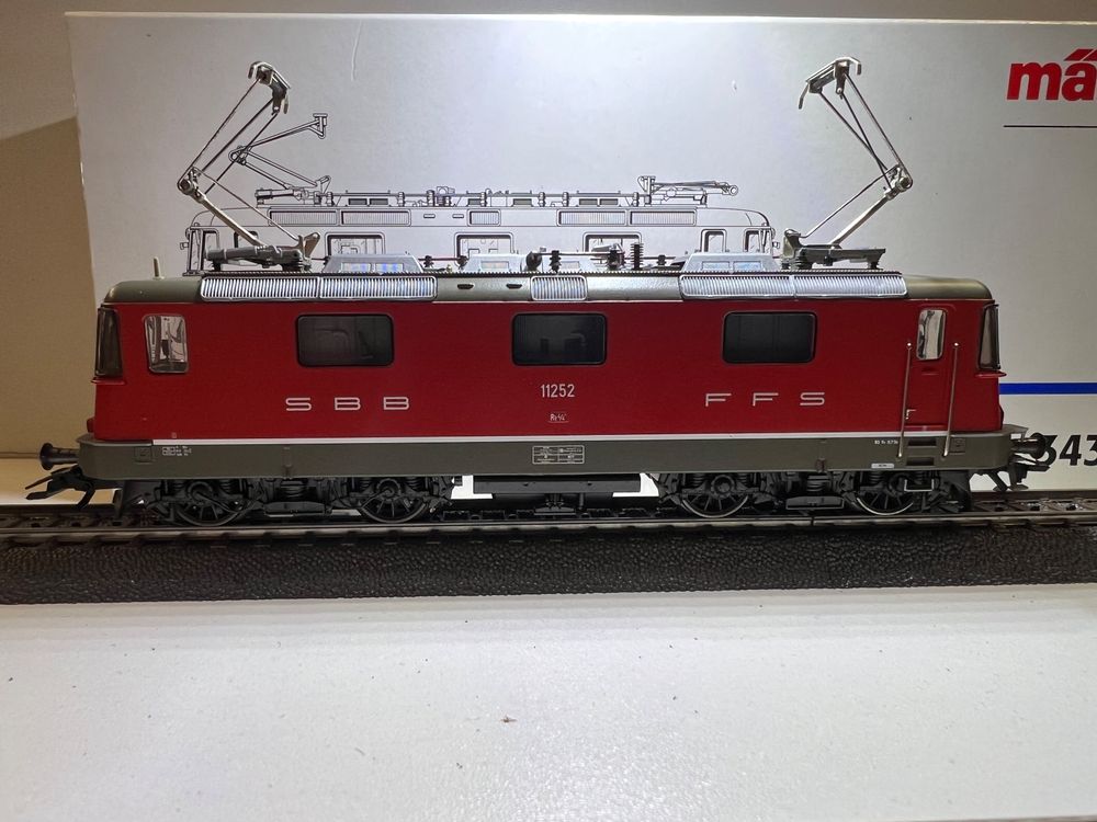 Märklin Re 4/4 "11252" Digital MFX platine LED (Neu (gemäss ...