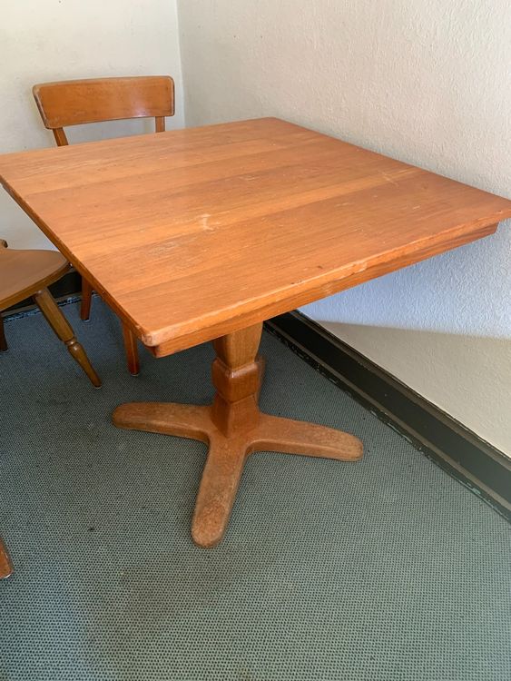 Massiver Holztisch (Gebraucht) in Schlieren für CHF 22 – nur Abholung auf Ricardo kaufen