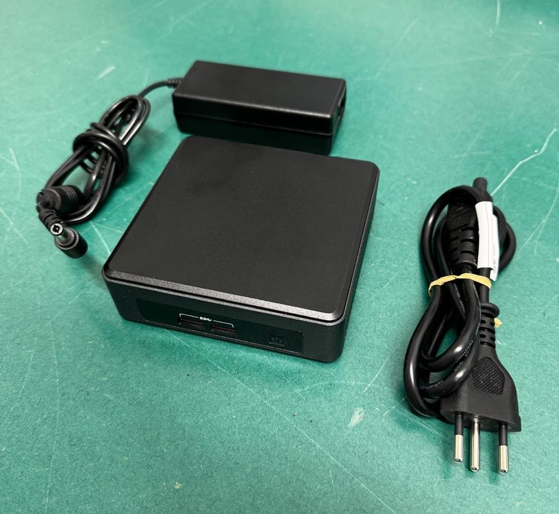 Intel® NUC-Kit NUC7i5BNK mit 8GB Ram + 256GB SSD | Kaufen auf Ricardo