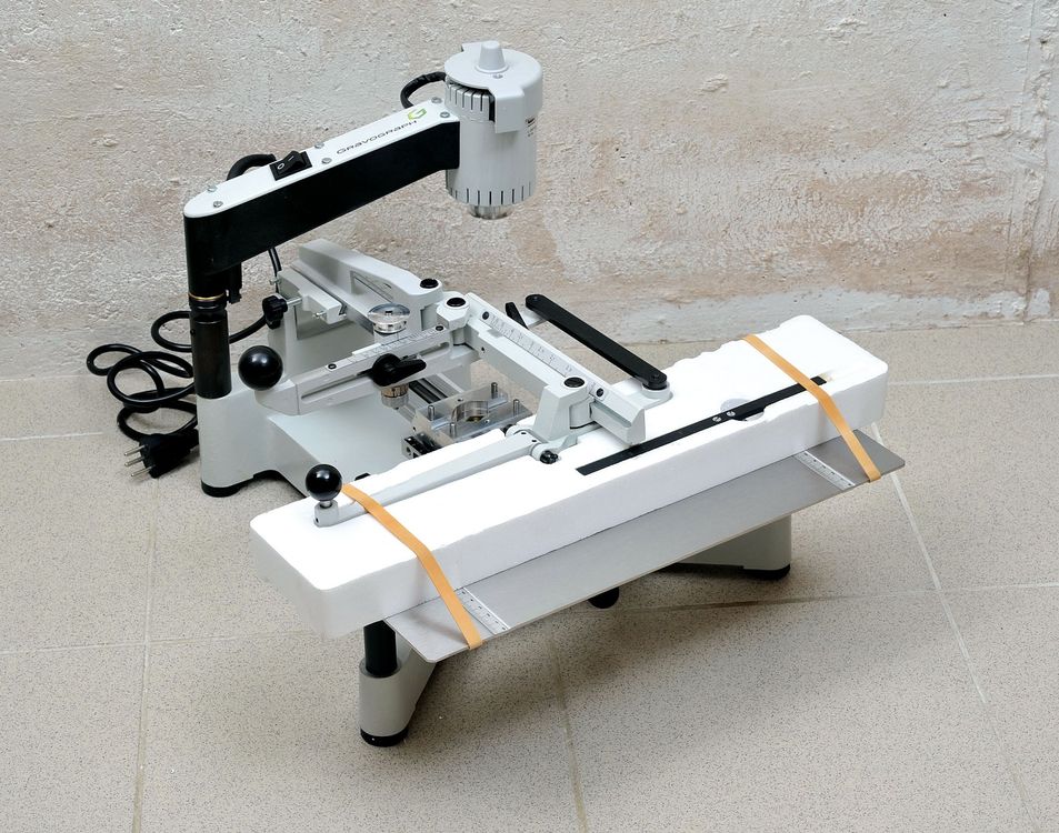 Gravograph IM3 Graviermaschine Pantograph Fräsmaschine NEU | Acheter ...