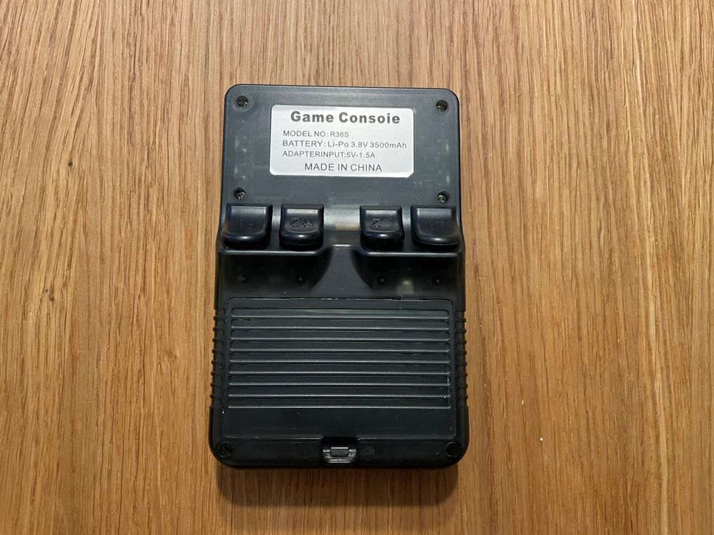 R36S - Retro Gaming Handheld (Gebraucht) in Inwil für CHF 51 – mit ...