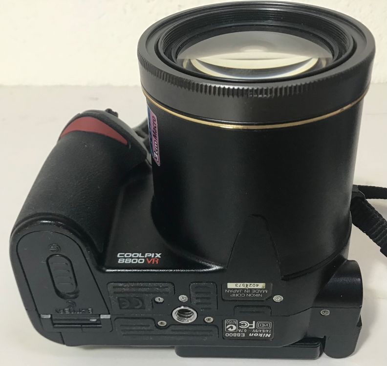 Nikon E8800 Fotoapparat mit Ladegerät | Kaufen auf Ricardo