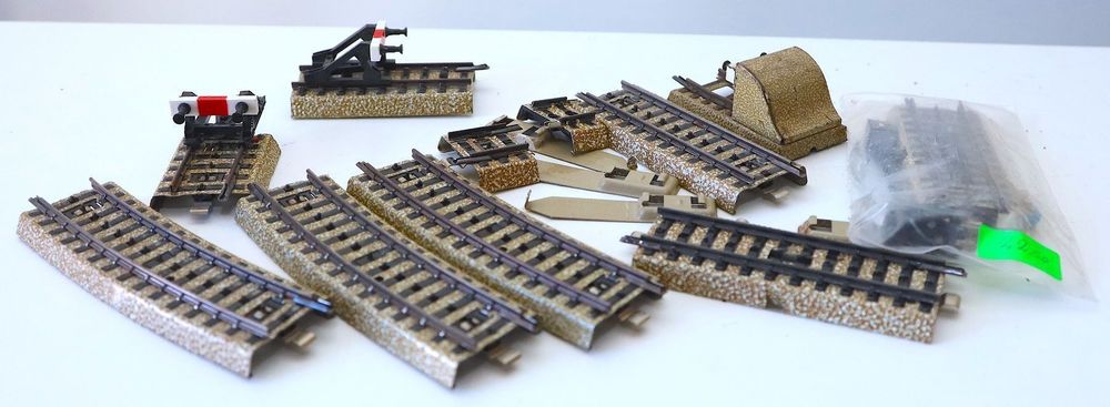 ALTE MÄRKLIN M-Gleis GERADE+RADIEN MIT PRELLBOCK ETC. (Gebraucht) in ...