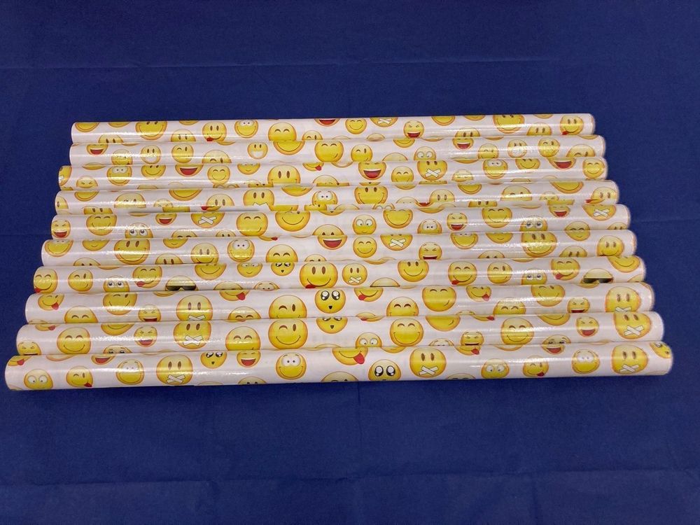 Geschenkpapier „Smiley“ 10 Rollen a 3m | Kaufen auf Ricardo