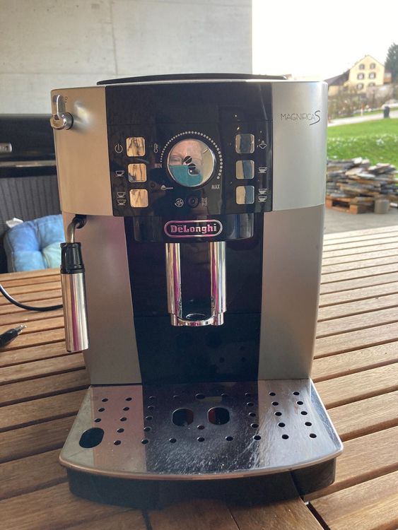 DeLonghi Magnifica S - DEFEKT (Defekt) in Neuendorf für CHF 40 – mit ...
