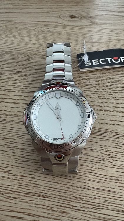 Uhr Sector 250 (Gebraucht) in Wangen b. Olten für CHF 60 – mit ...