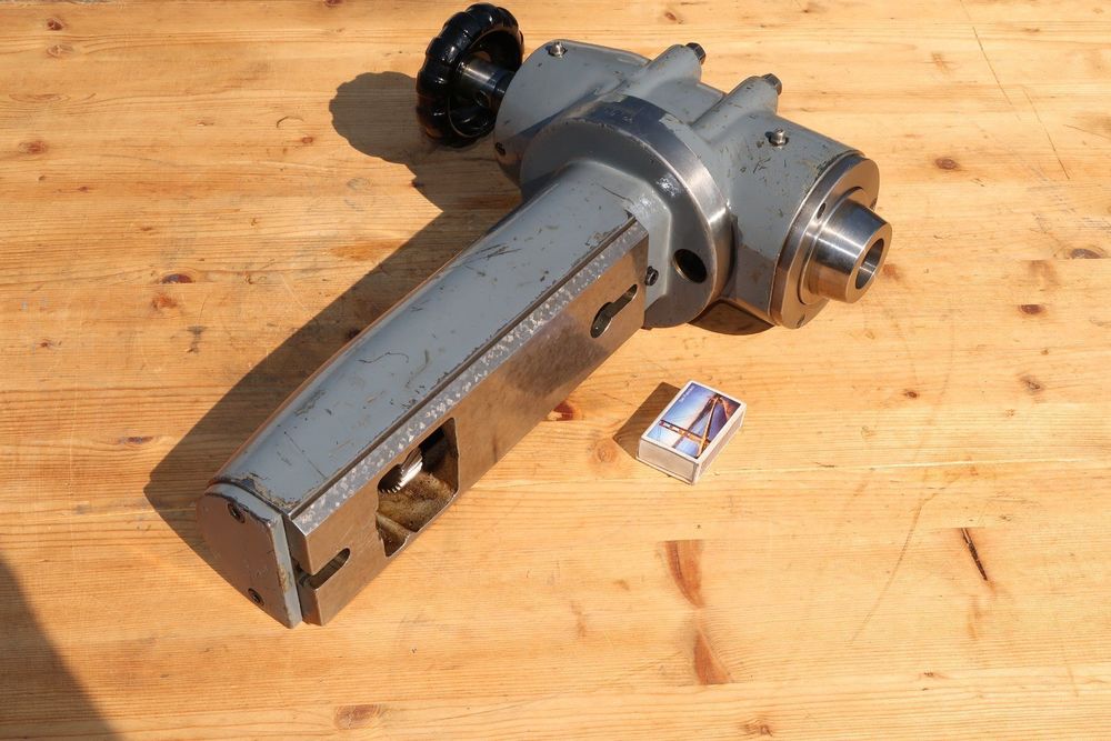 Schaublin12 Fräsmaschine , Vertikal Fräskopf (Gebraucht) in Biel/Bienne ...