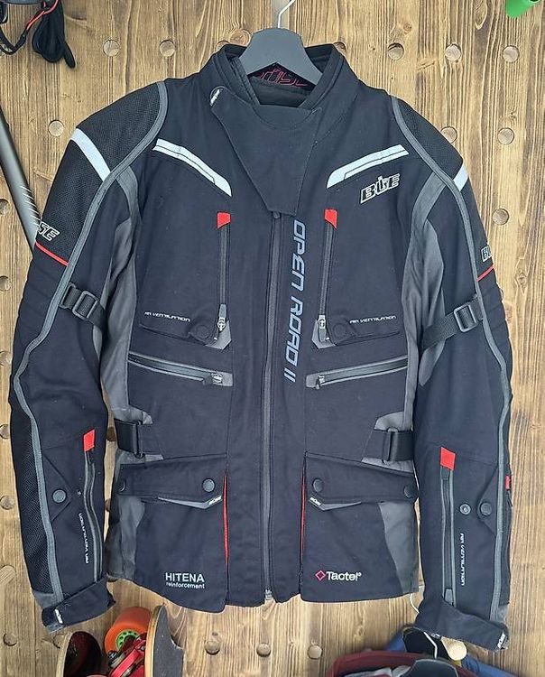 Büse Motorradjacke und Hose (Gebraucht) in Malans GR für CHF 300 – nur Abholung auf Ricardo kaufen