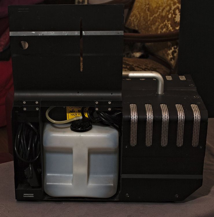 Hazer / Nebelmaschine: Martin Magnum 2500hz (Gebraucht) in Reinach BL ...