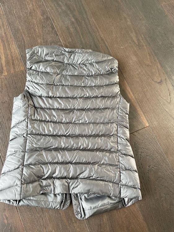 Uniqlo Weste grau (Gebraucht) in Zürich für CHF 34 – mit Lieferung auf ...